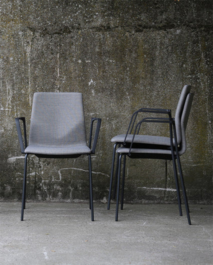 FourCast®2 Stacking Chairs – hightower.design