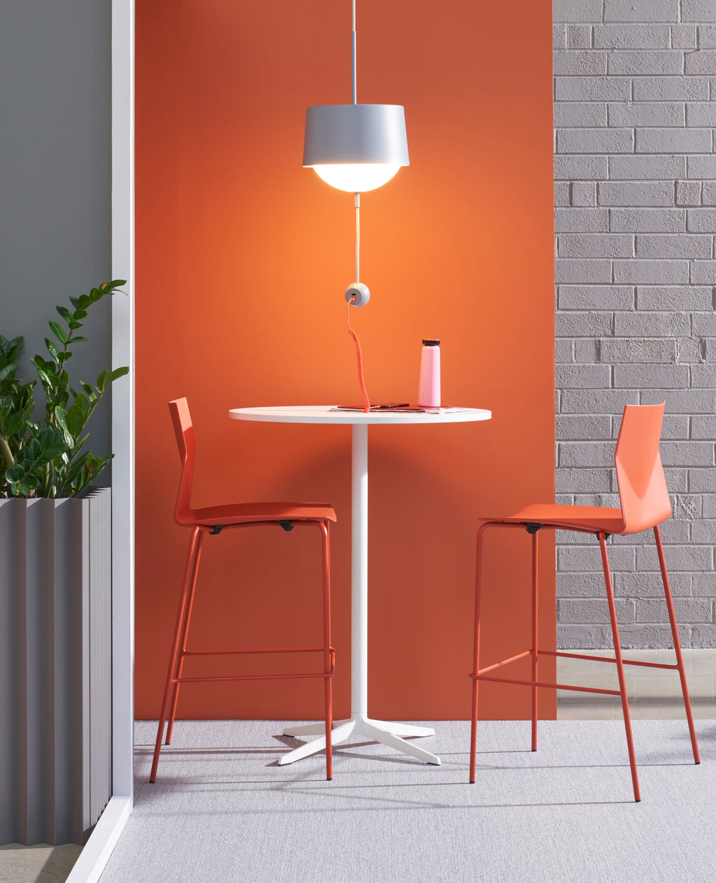 Four® Resting Table, Bar Height, Round - 31.5" Diameter – hightower.design