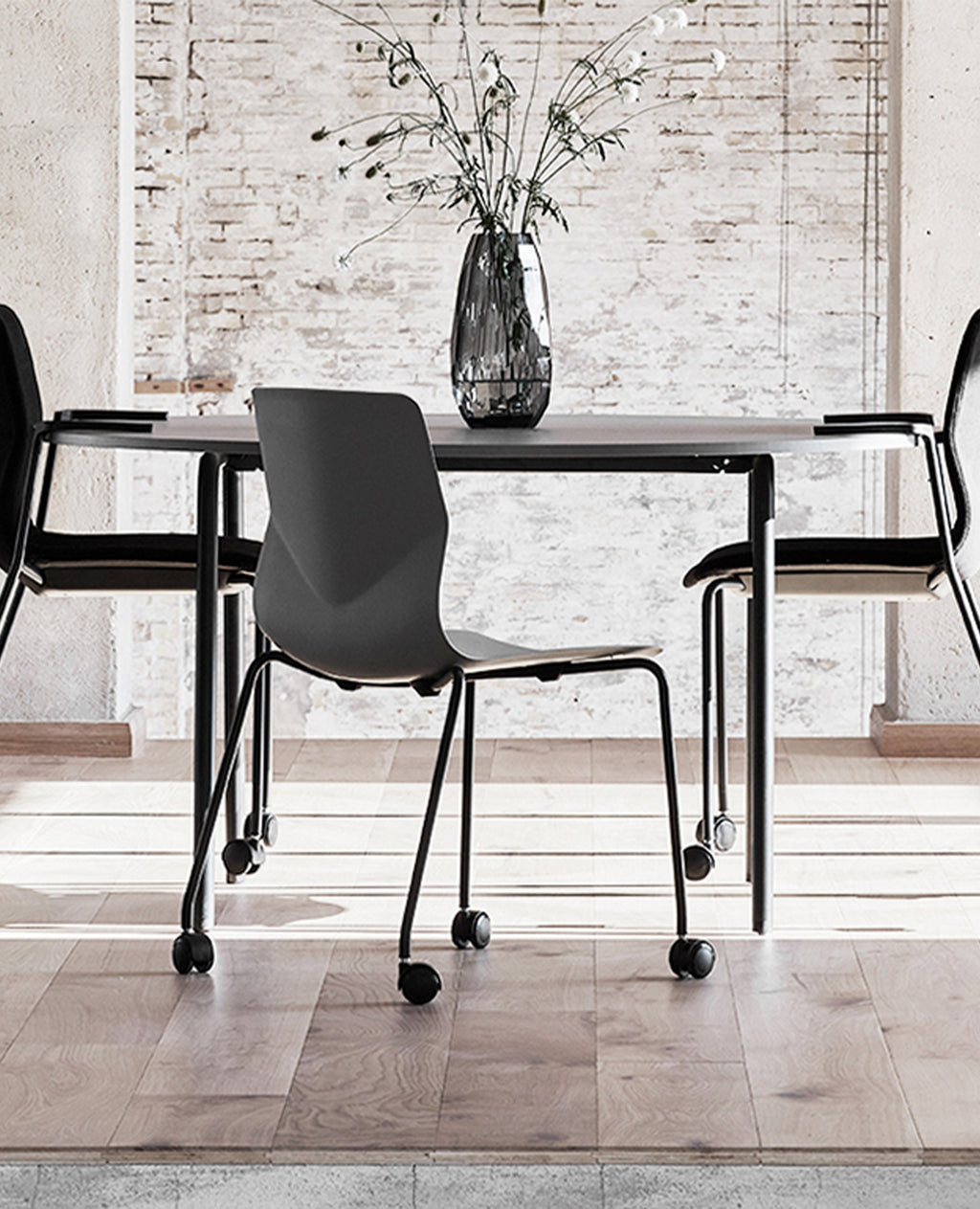 FourSure® Chair, 4 Leg Base - with Casters – hightower.design