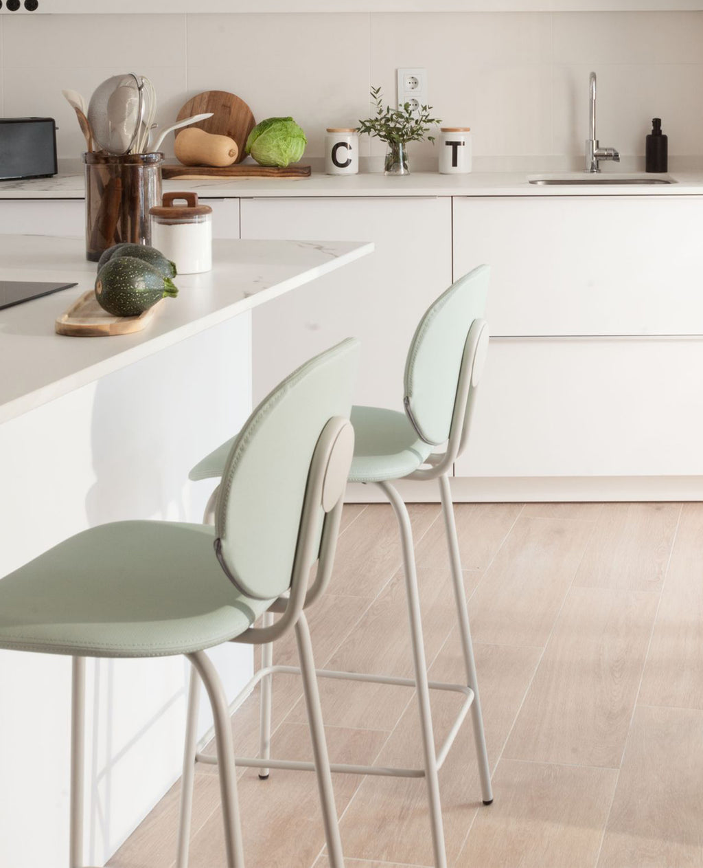 Hari Chair, Counter Height - Upholstered – hightower.design